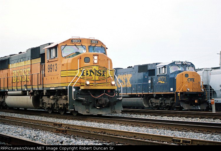 BNSF 9913